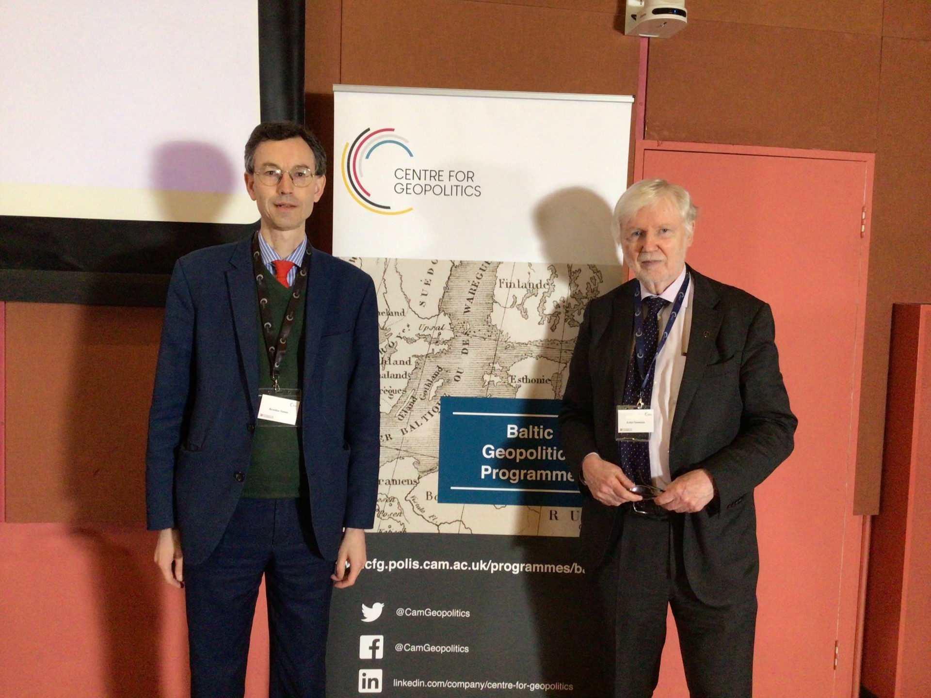 Konferenssi ja tapaaminen professori Brendan Simmsin kanssa ...